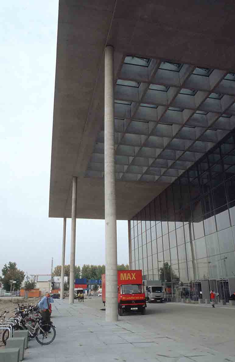 Performatism in Architecture. On Framing and the Spatial Realization of ...